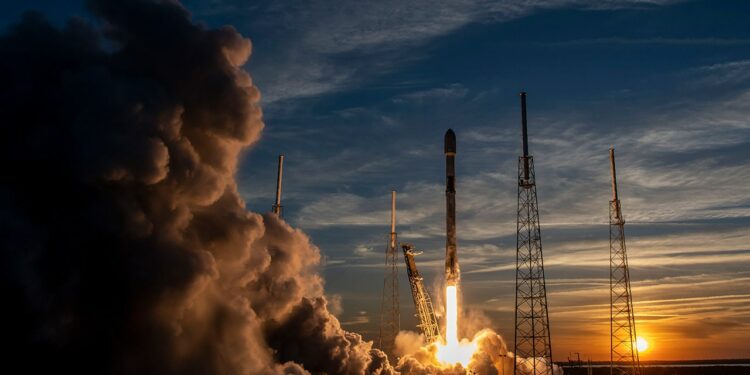 Starlink Satellites V2: SpaceX Launches First Batch of Next-Gen ...
