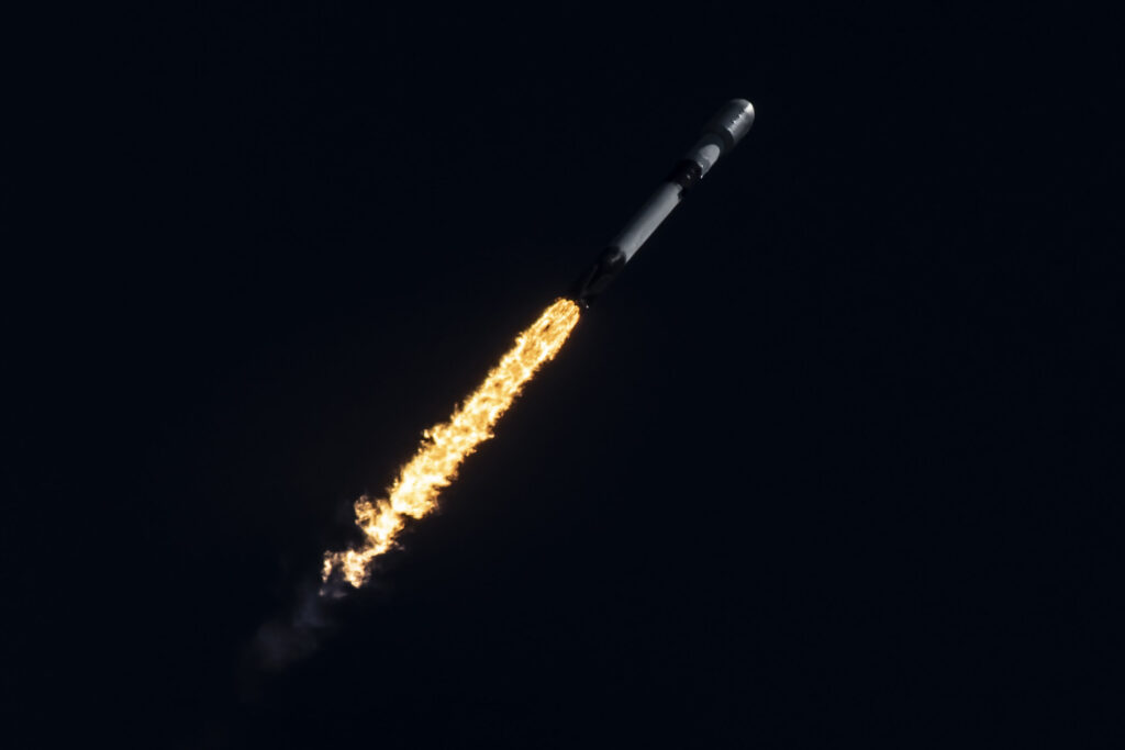 SpaceX Launches 56 Starlink Satellites, Achieves Successful Sea Landing